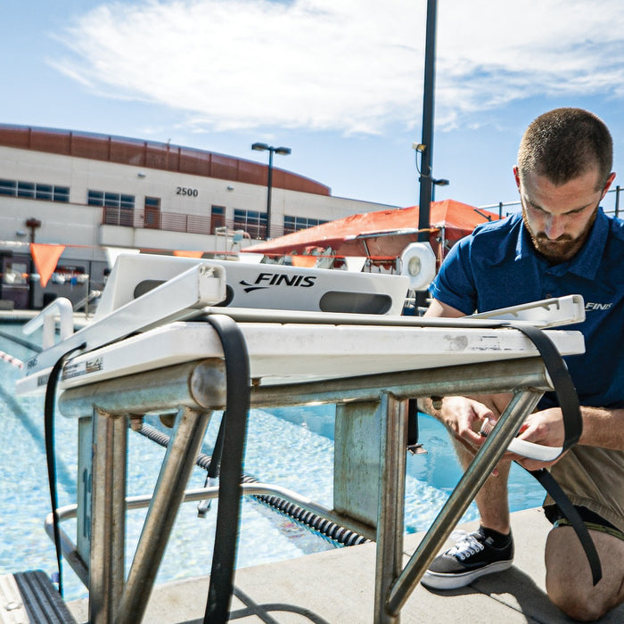 Finis Track Start Swimming Training Block | Swim2000